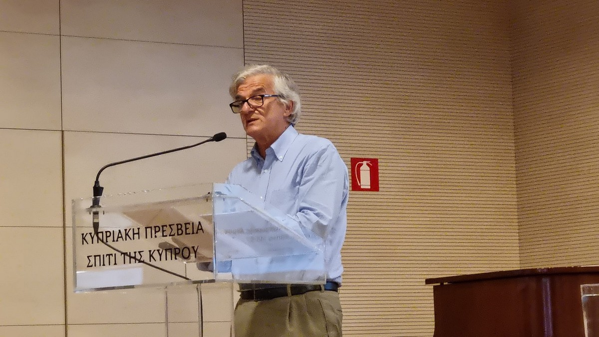 Εσπερίδα «Η Ρωμιοσύνη έν’ φυλή συνότζαιρη του κόσμου. Βασίλης ...