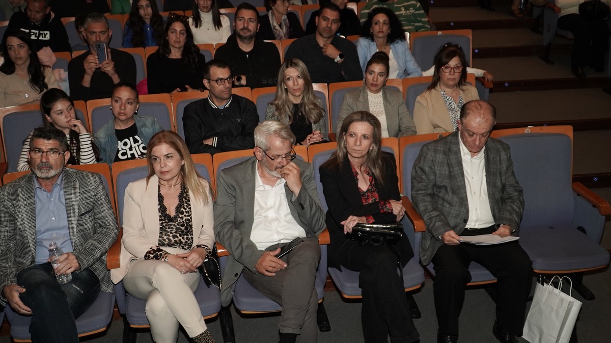 Τελετή Βράβευσης των μαθητών και μαθητριών που διακρίθηκαν στον ...